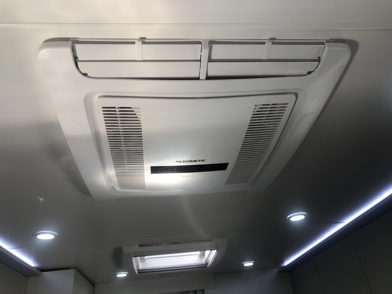 2023 Franklin Razor 220 3 Bunk Family Caravan – Explorer Caravan Sales ...